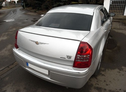 Chrysler 300C Sedan SRT Rear Trunk Boot Spoiler Lip Wing Sport Trim ...