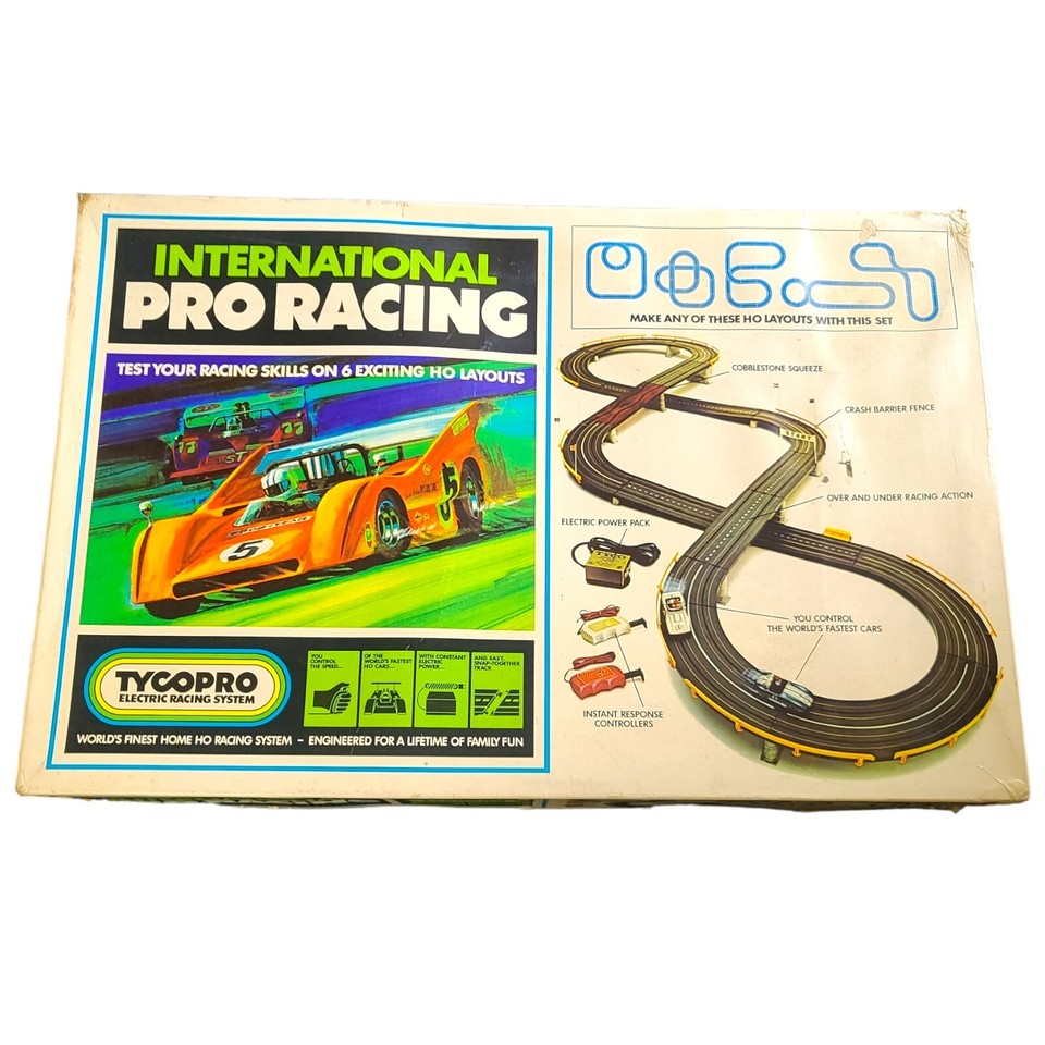 Vintage Tyco pro International Pro Slot Car Racing Track Set With Cars ...