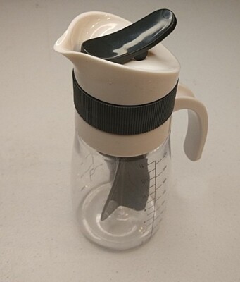 Salad Dressing Pourer/Mixer | eBay