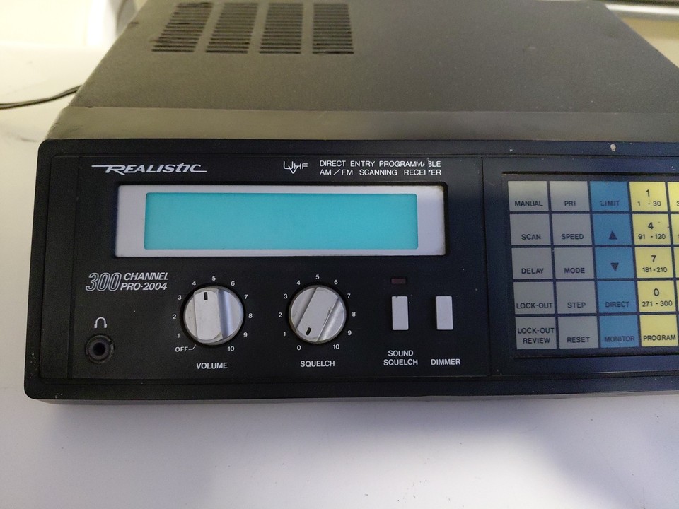 Realistic Pro-2004 Prog. AM/FM 300-Ch Legendary Scanner No Screen ...