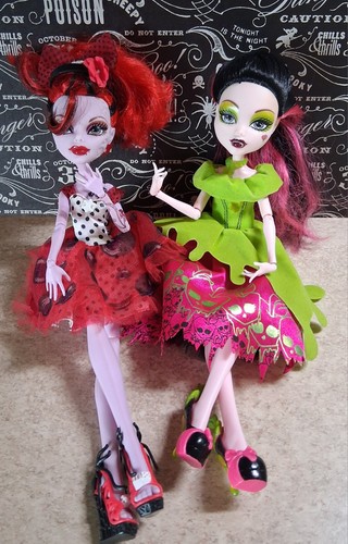 Monster High Snow Bite Draculaura & Operetta Dot Dead Gorgeous Doll As ...
