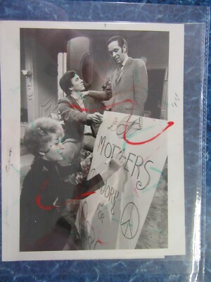 ALL MY CHILDREN 1970 Press Photo ROSEMARY PRINZ, RICHARD HATCH, LARRY ...