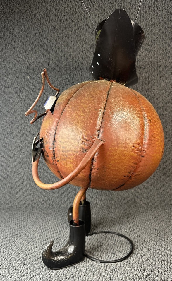 Binx Iron Halloween Springy Legs BENEDICT & LEOPOLD PUMPKIN Bats Folk ...