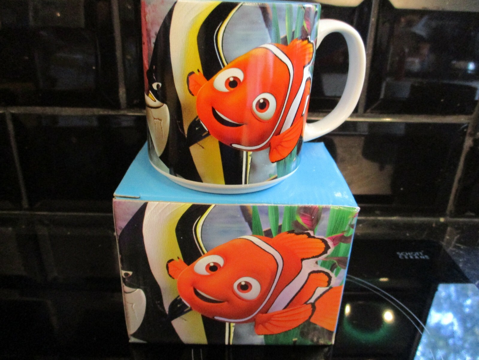 DISNEY STORE FINDING NEMO 2009 MUG PEACH STARFISH GILL BRAND NEW VERY ...