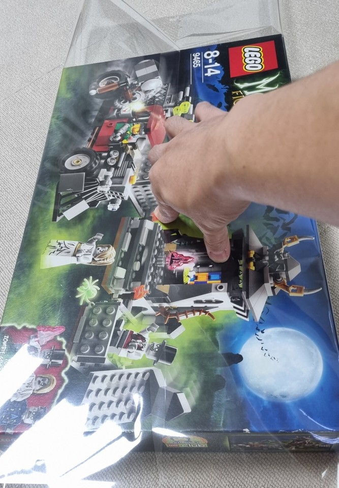 Lego 9465 Monster Fighters The Zombies New Factory Sealed Retired Set ...