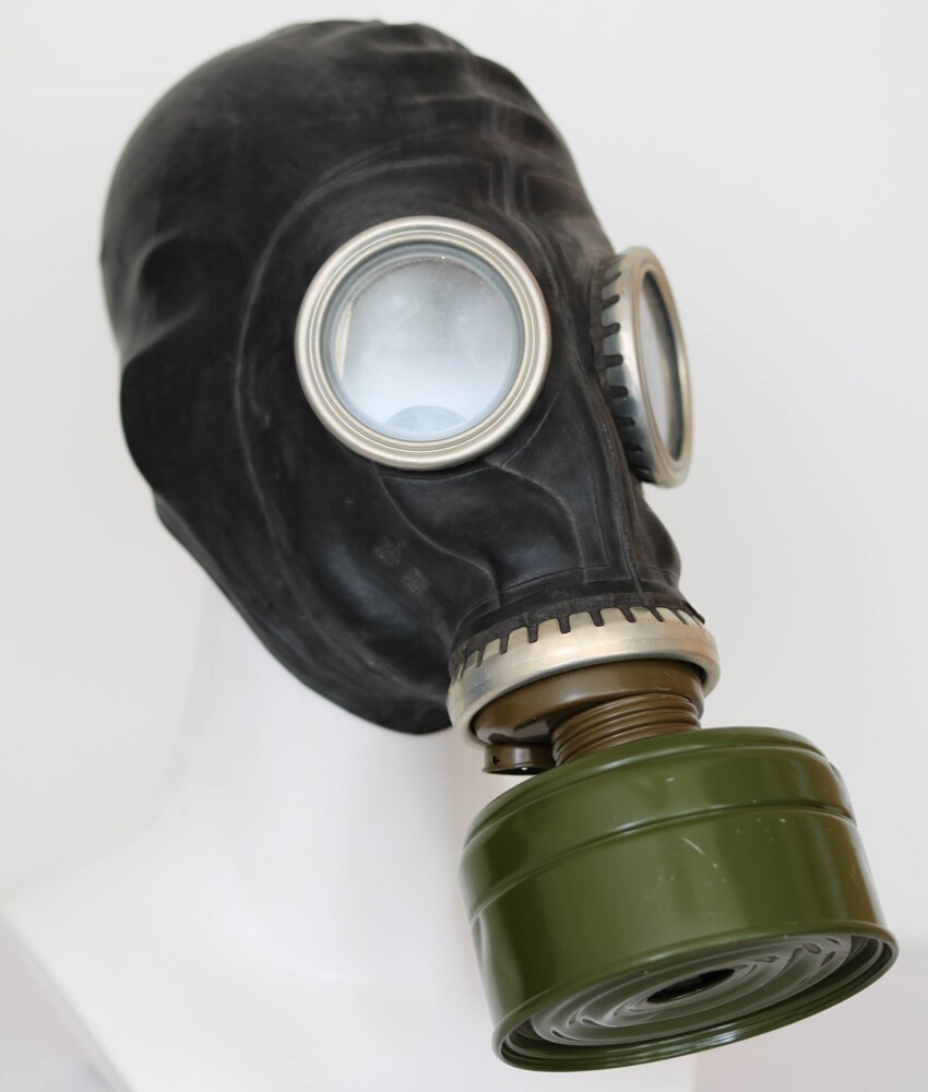 Ww2 Gas Mask Militaria: A Post WWII German Army Bundeswehr M58 Gas