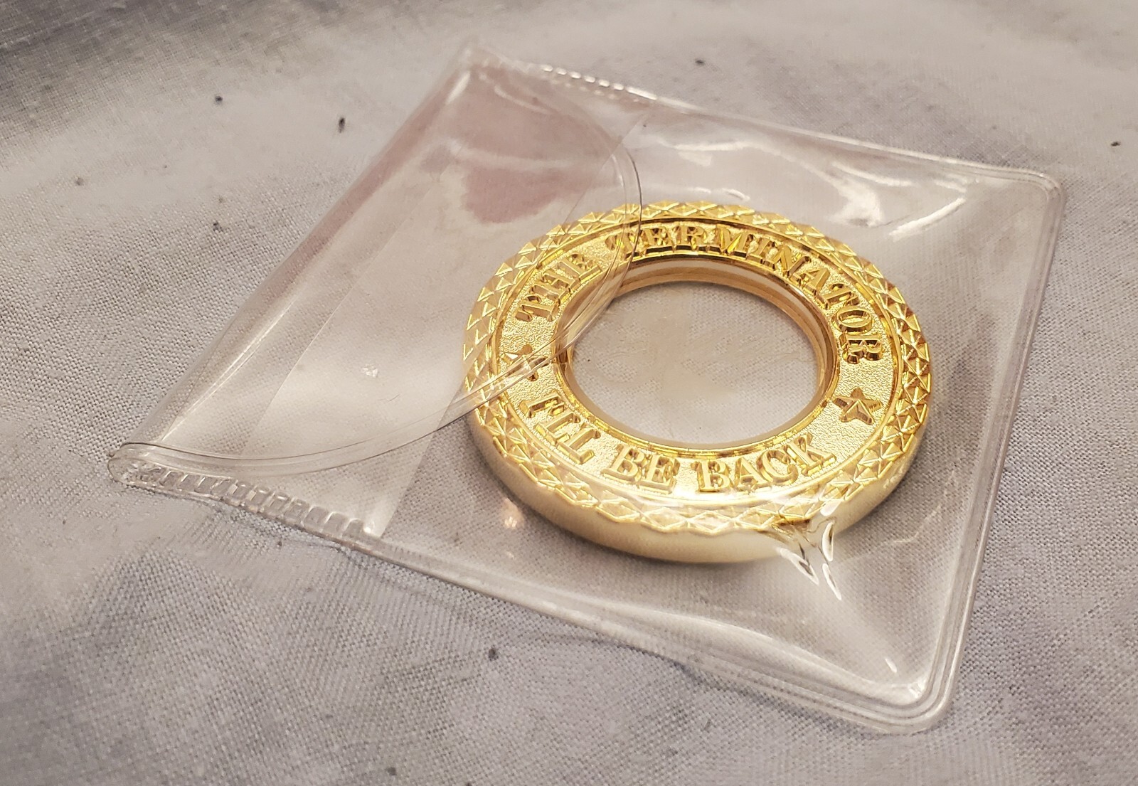 Arnold Schwarzenegger Terminator Gold Coin Signed Fantasy Old Film ...