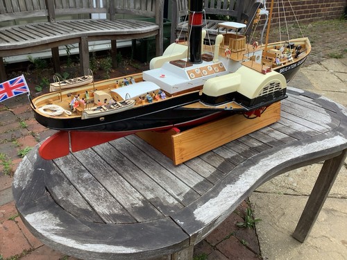 Graupner Glasgow Paddle Model Boat, 1:40 Scale with R/C | eBay UK