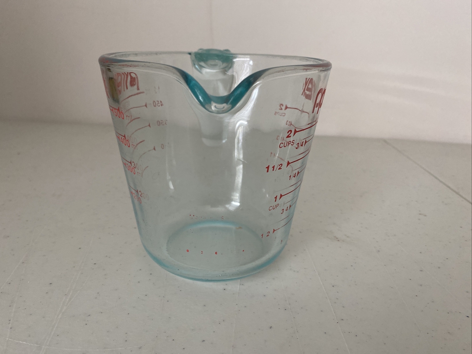 Vintage Pyrex 2 cup Measuring cup RED Made In USA Open Handle No Chips ...