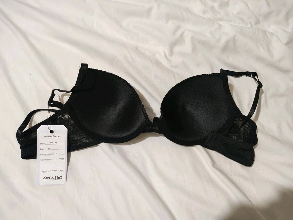 Jennifer Garner Movie Wardrobe/Production Bra/Yes Day/2021 | eBay