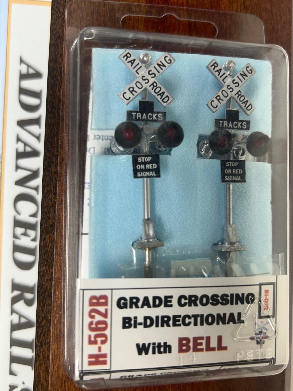 GRADE CROSSING SIGNAL BI-DIRECTIONAL - DOUBLE HEADED w/LED LIGHTS BELL ...