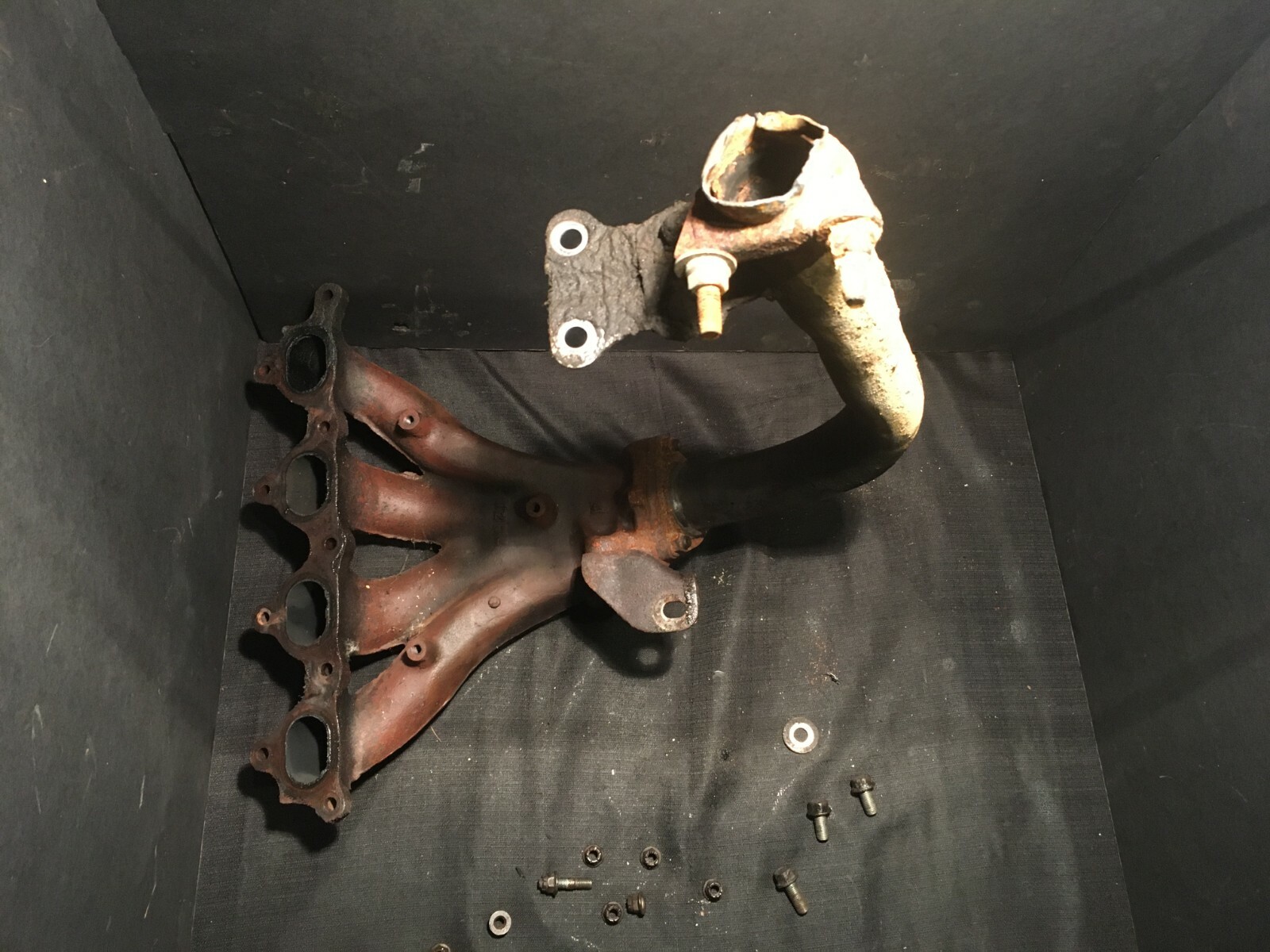 1990-1993 Honda Accord 2.2L F22A1 exhaust manifold with fasteners ...