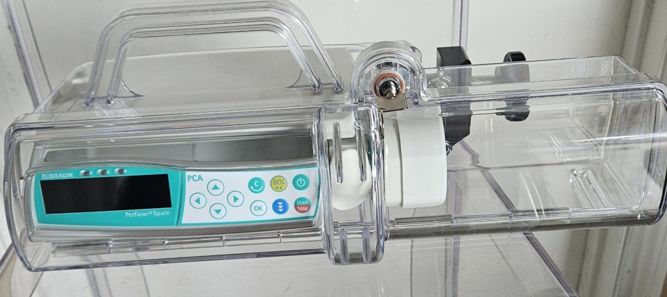 B BRAUN PERFUSOR PCA SYRINGE PUMP with lockbox model no : 8713080U | eBay