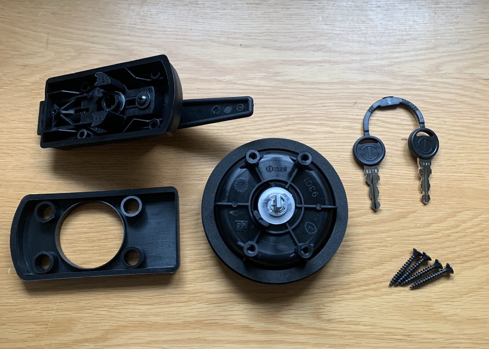 Replacement Vecam Zadi Caravan Motorhome Complete Door Lock c/w Barrel ...