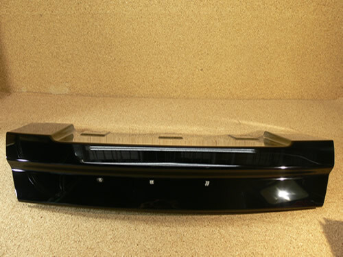 GENUINE LAND ROVER FRONT BUMPER TOWING EYE COVER RANGE ROVER EVOQUE ...