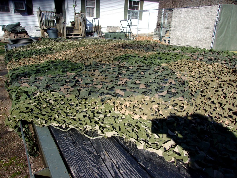 MILITARY SURPLUS CAMO CAMOUFLAGE NET NETTING VERY GOOD CONDITION 24x15 ...