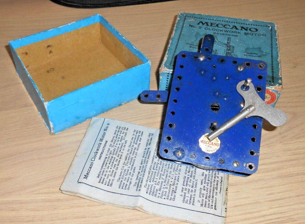 MECCANO BOXED EARLY DK BLUE No.2 REVERSING CLOCKWORK MOTOR WITH KEY ...