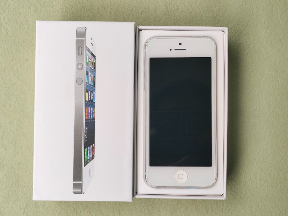 Apple iPhone 5 5c 5s 8/16/32/64GB All colours Fully UNLOCKED | eBay