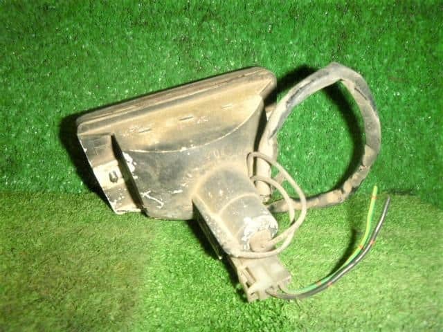 MITSUBISHI Delica 1987 Right Turn Signal Light MB377108 [Used ...