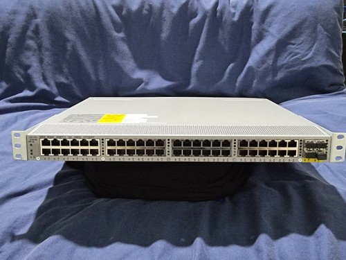 Cisco Nexus 2248TP-E 1GE FEX (Fabric Extender) with 4x Cisco SFP-10G-SR ...