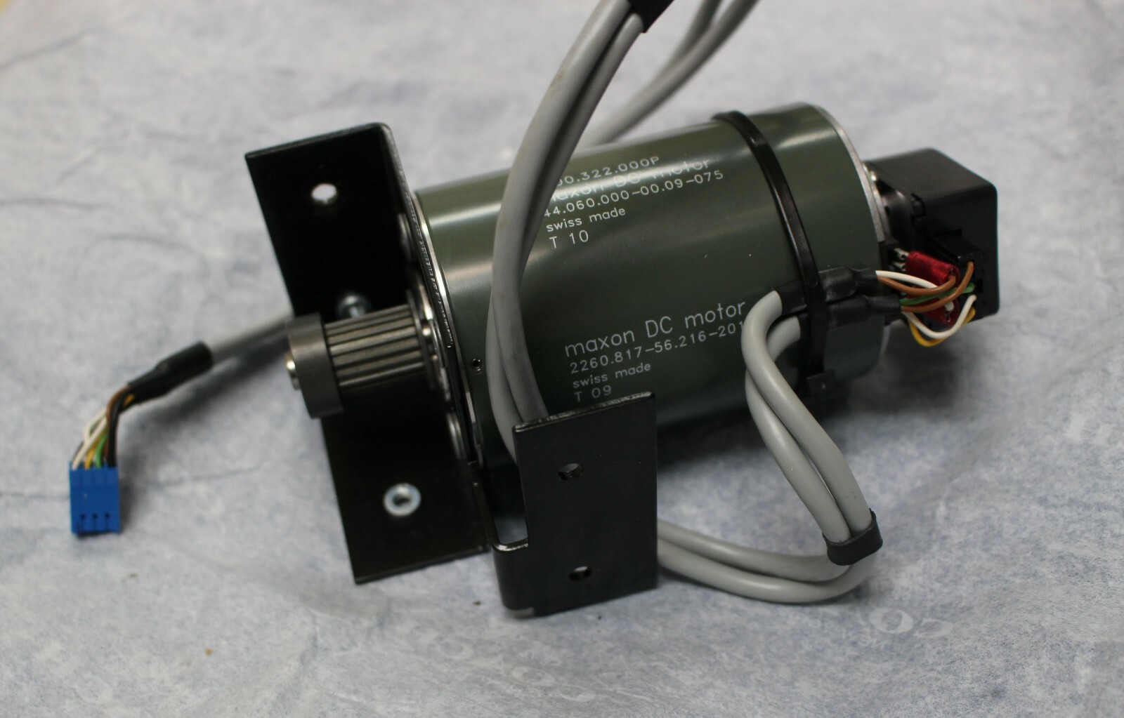 Maxon DC Motor 44.060.000-00.09-075,0700.322.000P, 2260.817-56.216-201 ...