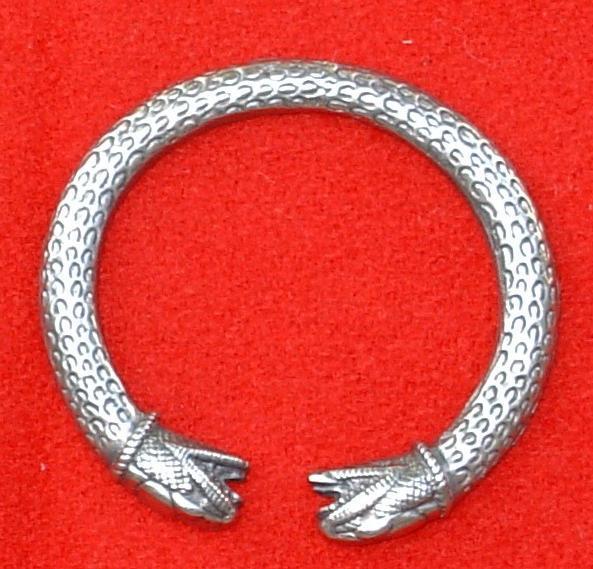 Roman Pompeii armilla award bracelet jewelry legionary Celtic phalera ...