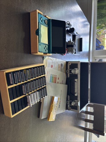 Original Nintendo 3DS (Aqua) with Carrying Case, Lot of games ...