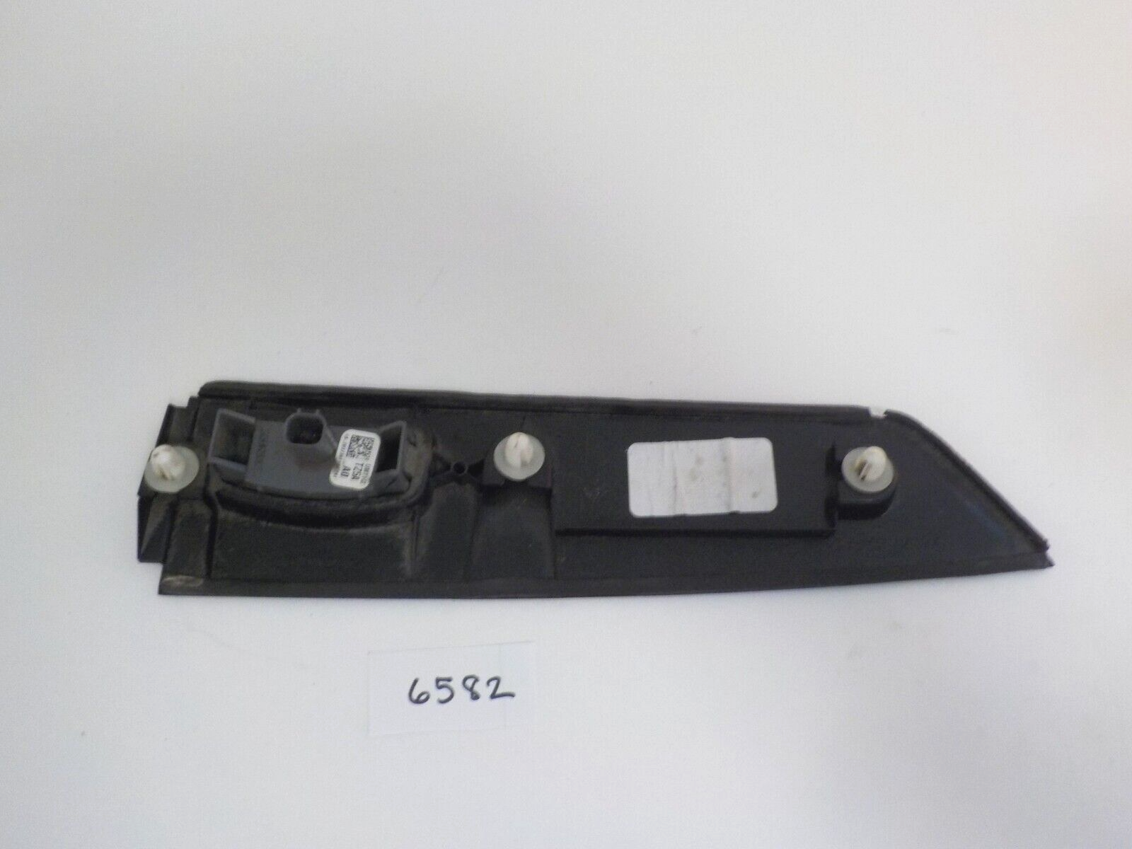 Genuine Honda Garnish Assembly R Rear License 74890-tg7-a00 for sale ...