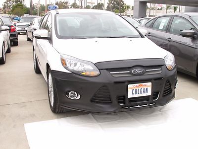 Colgan Front End Mask Bra 2pc. Fits Ford Focus S, SE Sedan 11-2014 W/O ...