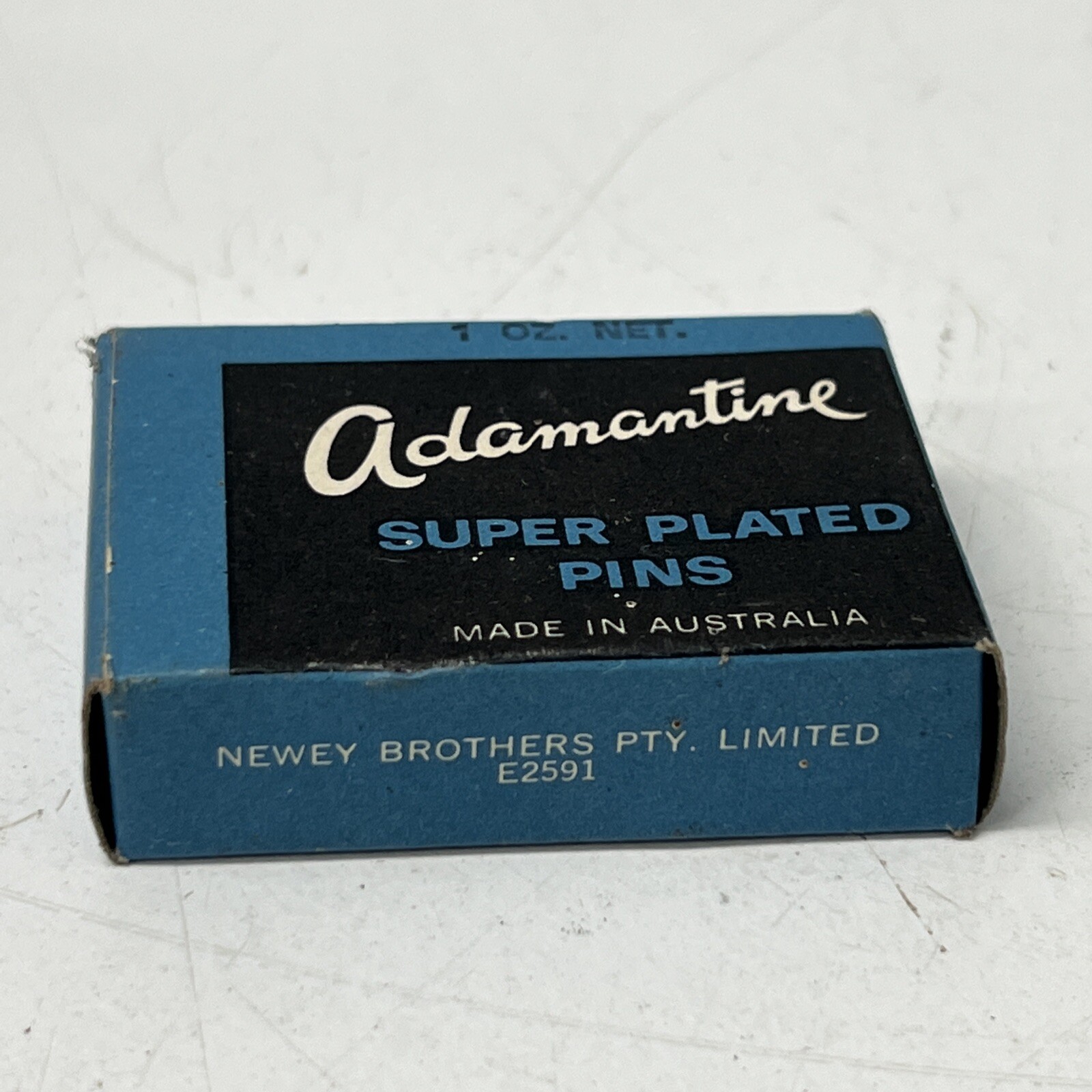 VINTAGE DRAWING PIN BOX ADAMANTINE NEWEY MELBOURNE ADVERTISE OFFICE PEN ...