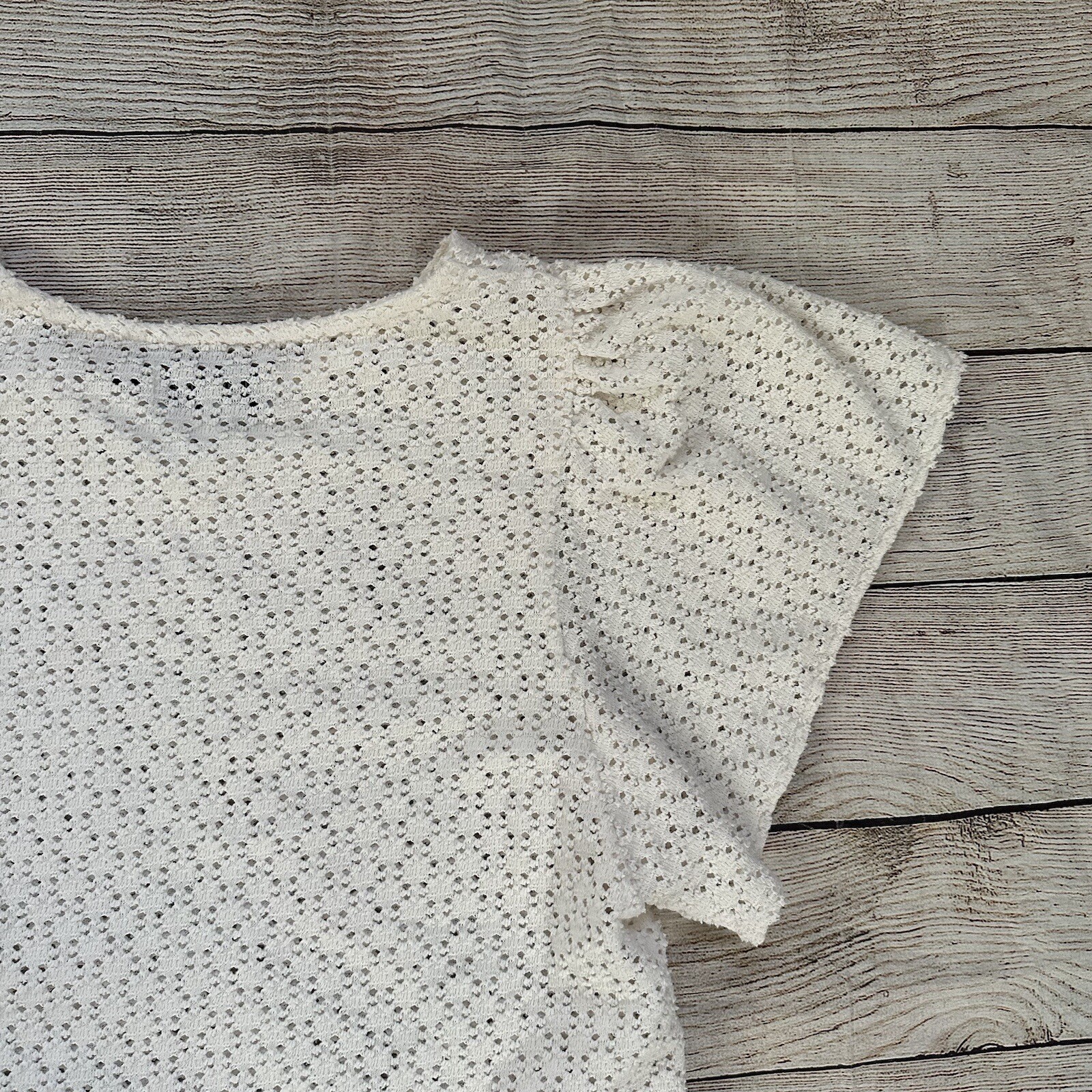 Madewell Textured & Thread Eyelet Flutter Sleeve Top … - Gem