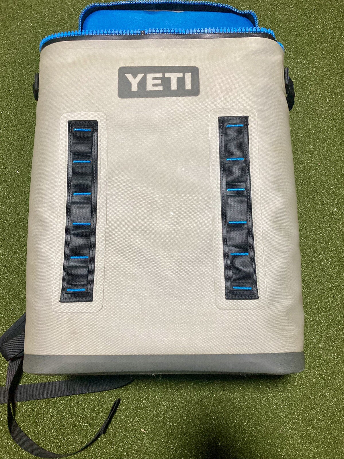 Yeti Hopper BackFlip 24 Soft Sided Backpack Cooler, BROKEN ZIPPER - See ...