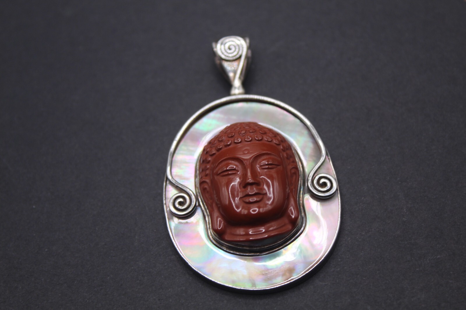 Sajen Buddha Face Pendant - Gem