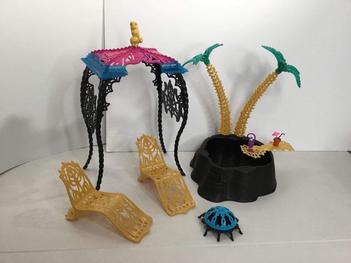 Monster High MH 13 Wishes Desert Frights Oasis Playset Mattel - No Doll ...