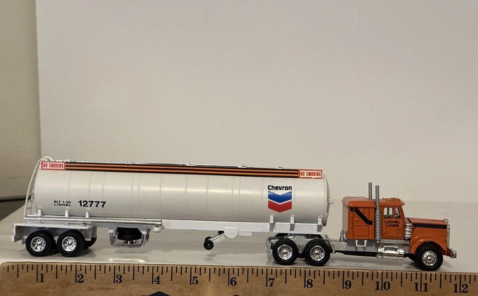 Lionel Tractor And Tanker Chevron 1990 #6-12777 “0” And 027 Gauge Train ...