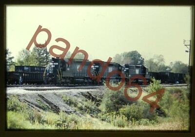 2 RR Train Slides #1521 N&W Norfolk & Western SD35 DIESEL LOCOMOTIVE ~ AT11 | eBay
