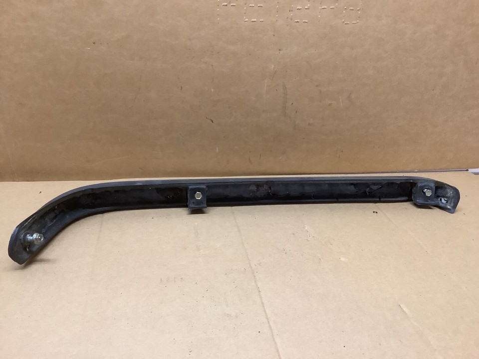 77-85 MERCEDES-BENZ 300D W123 LEFT DRIVER SIDE REAR TAIL LIGHT MOLDING ...