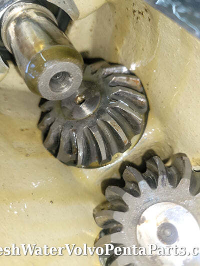 Volvo Penta Speedmaster 270E 280E 1.18 gear Ratio Donzi Lower Gear unit ...