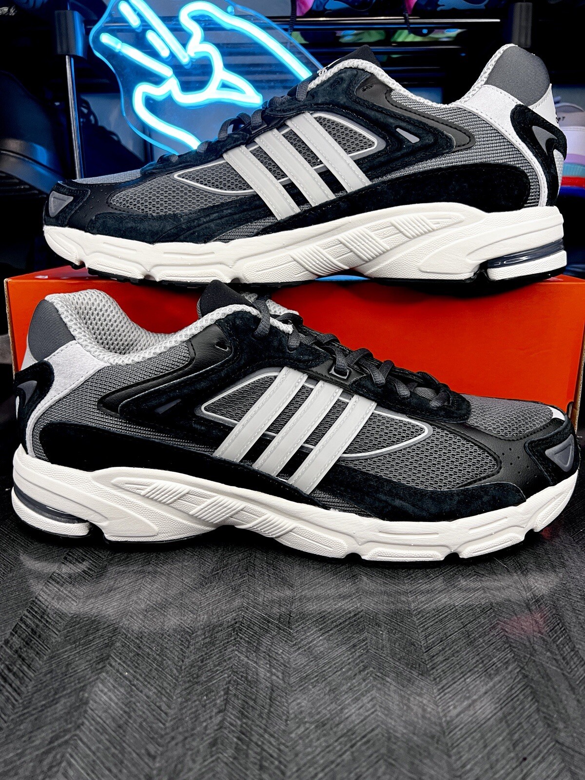 Adidas Response CL Men’s Running Gym Sneakers Shoes Black Suede IG3377 ...