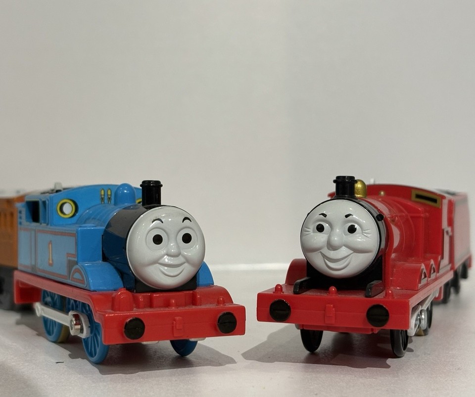 Tomy/Trackmaster Talk N Action Thomas And James Trains WORKING READ ...