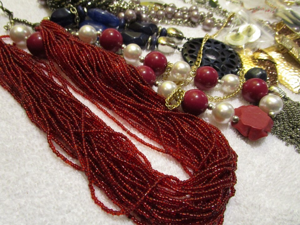 Estate Sale Jewelry Lot Over 2.5 lbs Necklaces, Earrings, Costume ...
