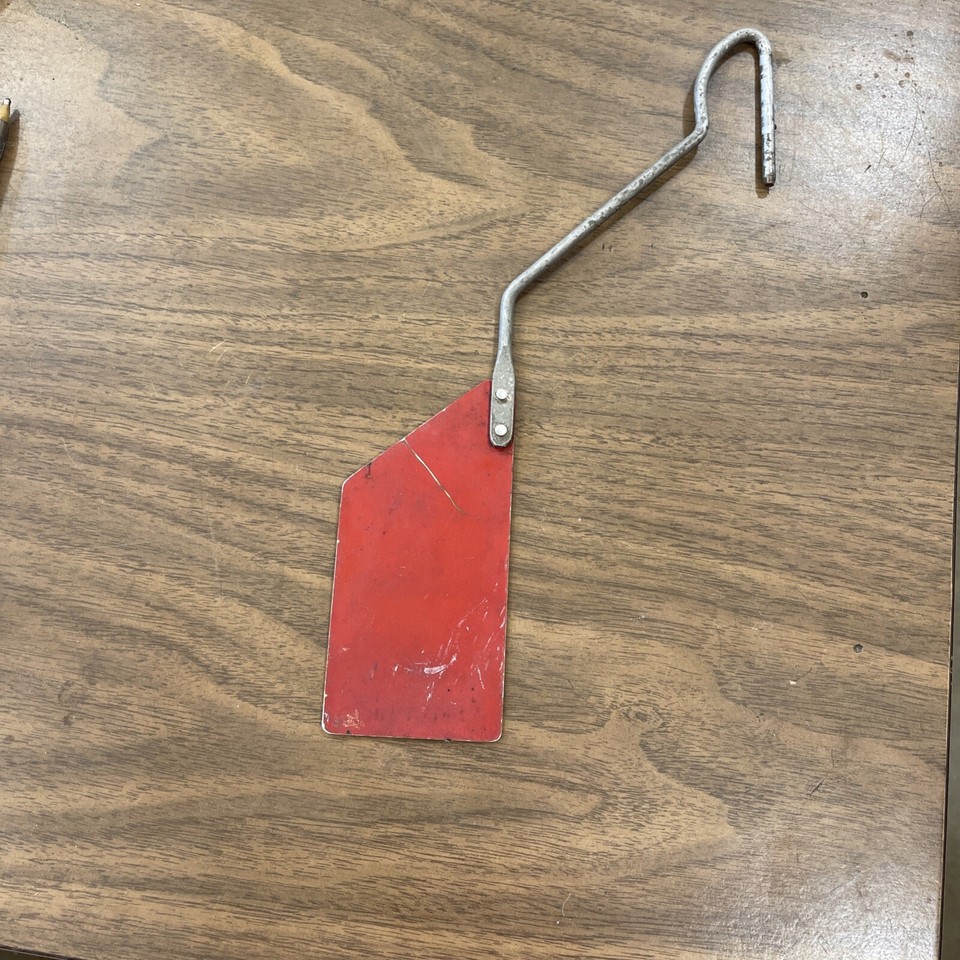 1260144-3 Cessna T210L Pilot Control Wheel Lock. Used | eBay