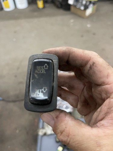 MACK CRUISE CONTROL DASH ROCKER SWITCH 82278929 | eBay