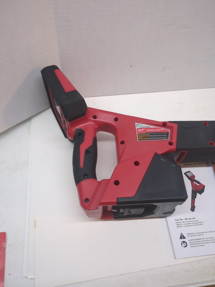 Milwaukee 2580-21 M12 12V Cordless Li-Ion Pipeline Pipe Locator Kit ...