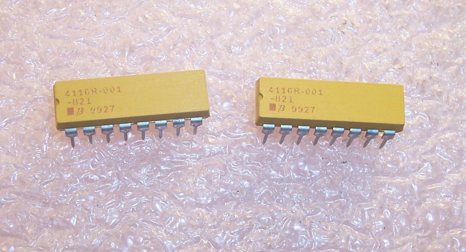 QTY (25) 820 Ohm 16 PIN DIP ISOLATED RESISTOR NETWORKS 4116R-001-821 ...