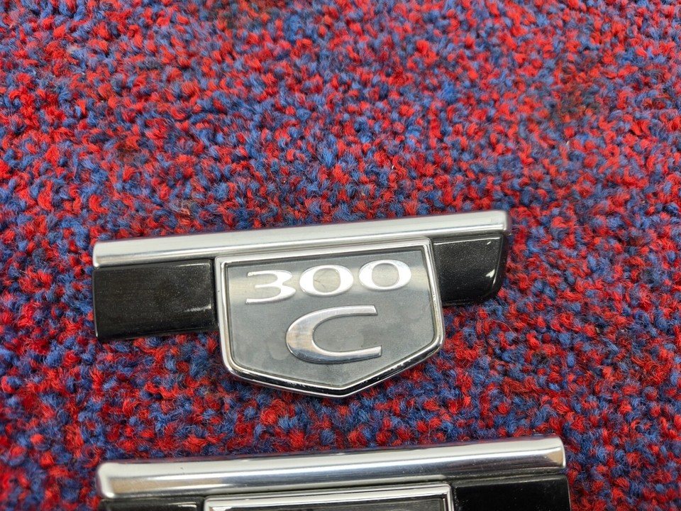 CHRYSLER 300C SRT8 05-10 OEM 2X FENDER BADGE LOGO SIGN EMBLEM DECAL | eBay