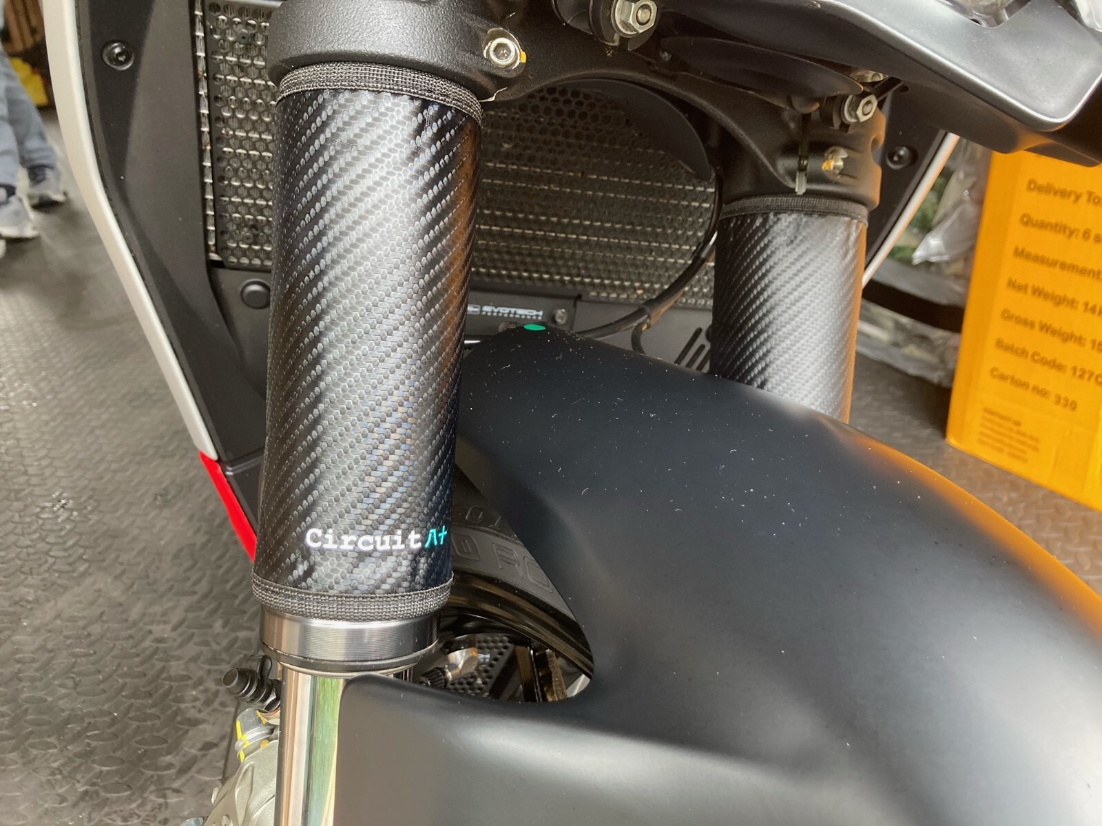 Motorcycle Front Fork Protectors - Fits all USD Forks - Carbon Fibre ...