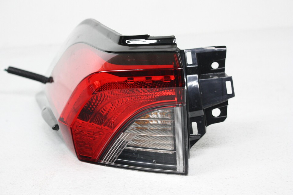 81560-0R090 OEM Left Driver Side LED Tail Lamp For Toyota Rav4, with ...
