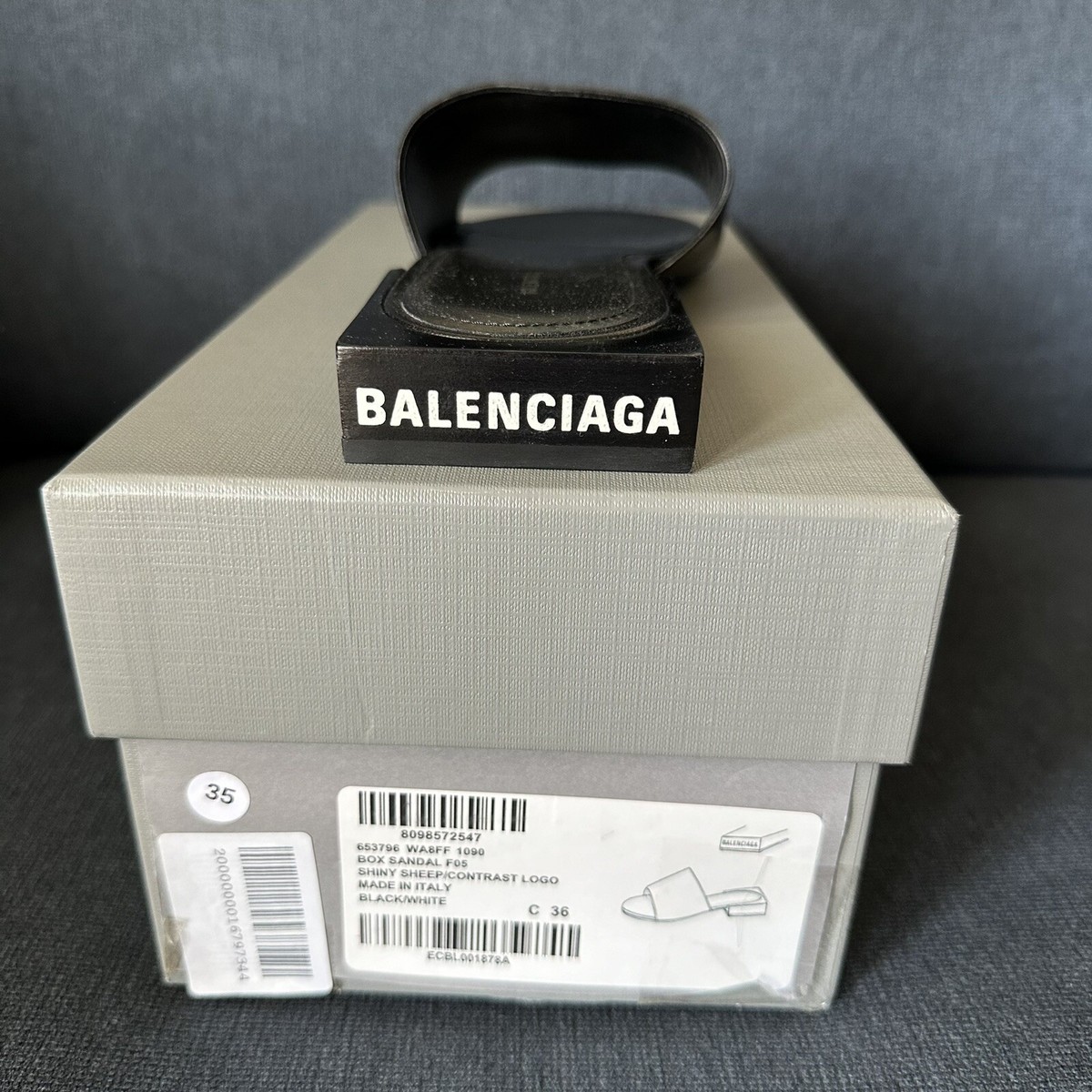 New $650 BALENCIAGA BOX 05 leather slide sandal Size 36, US New $650 BALENCIAGA BOX 05 leather slide sandal Size 36, US