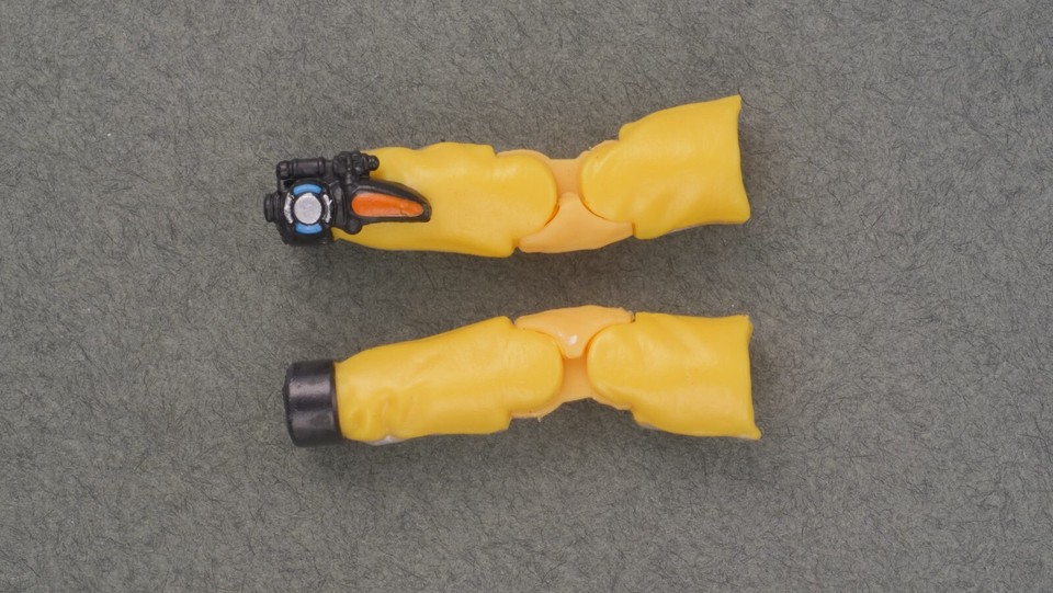 Power Ranger Beast Morphers Yellow Ranger Arms 6" 1/12 Scale Fodder | eBay